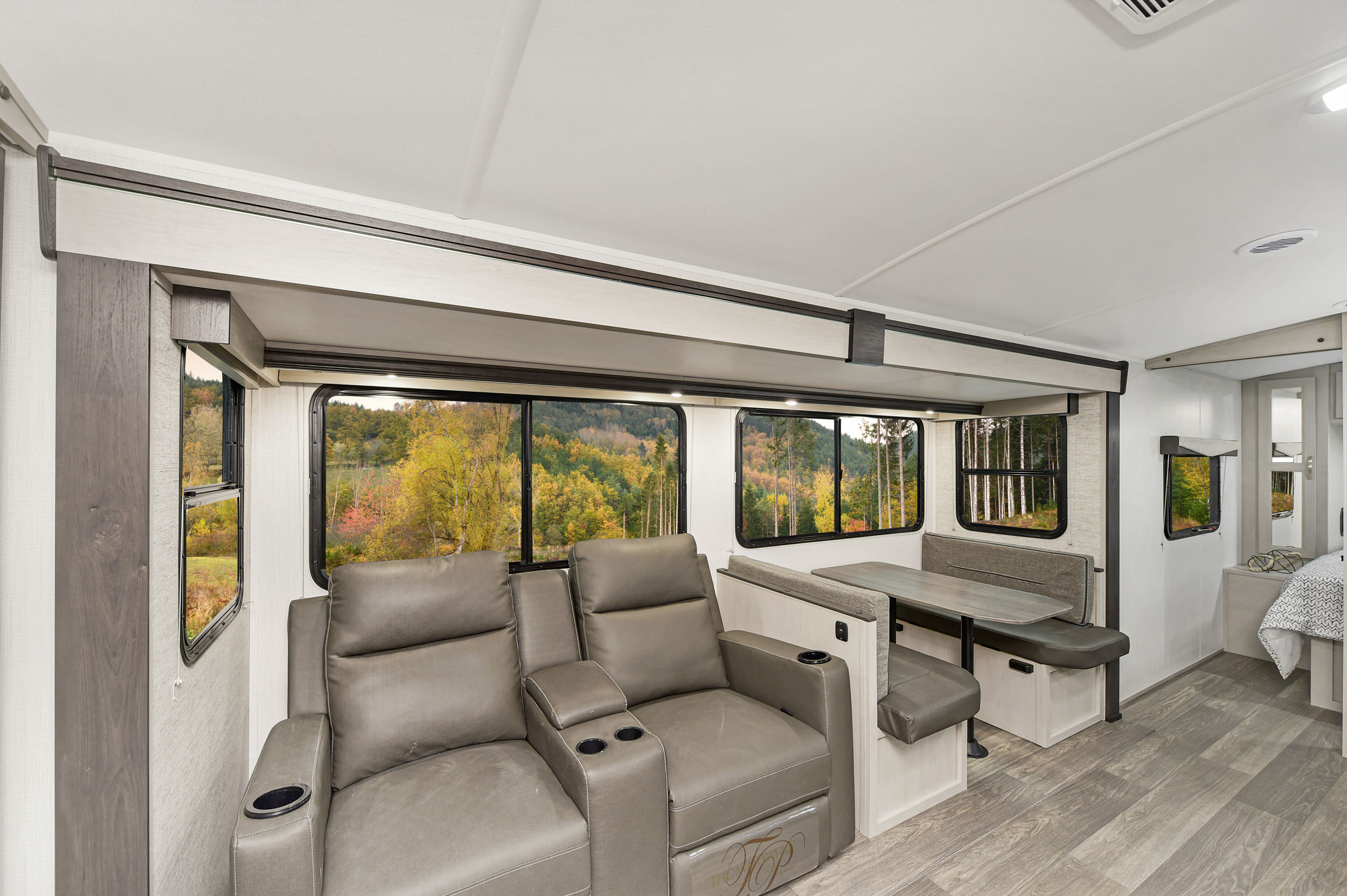 260RBS | Cruiser RVs