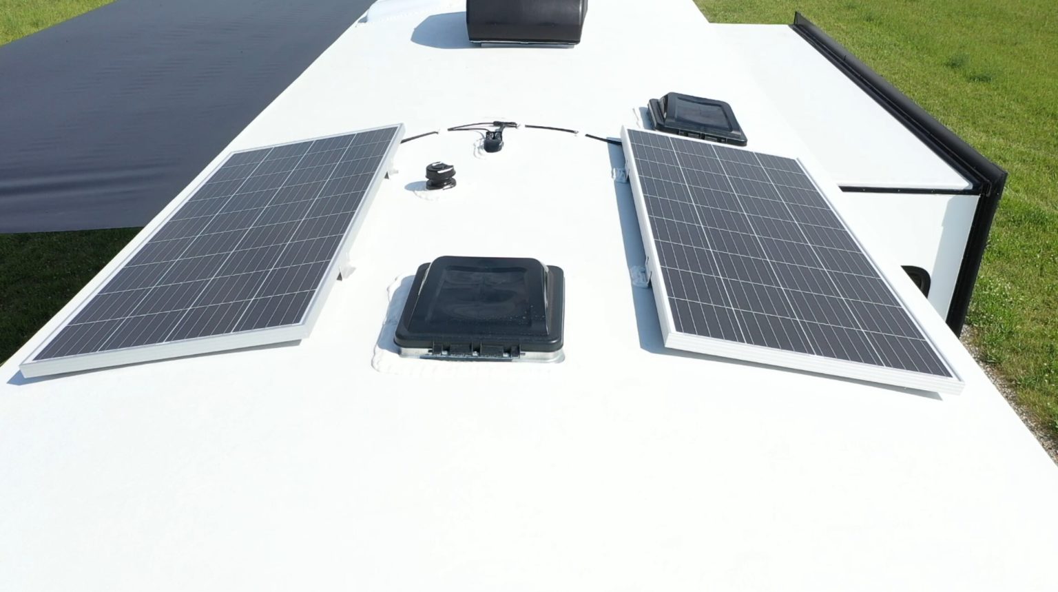 Sol - Powered by the Sun | Cruiser RVs