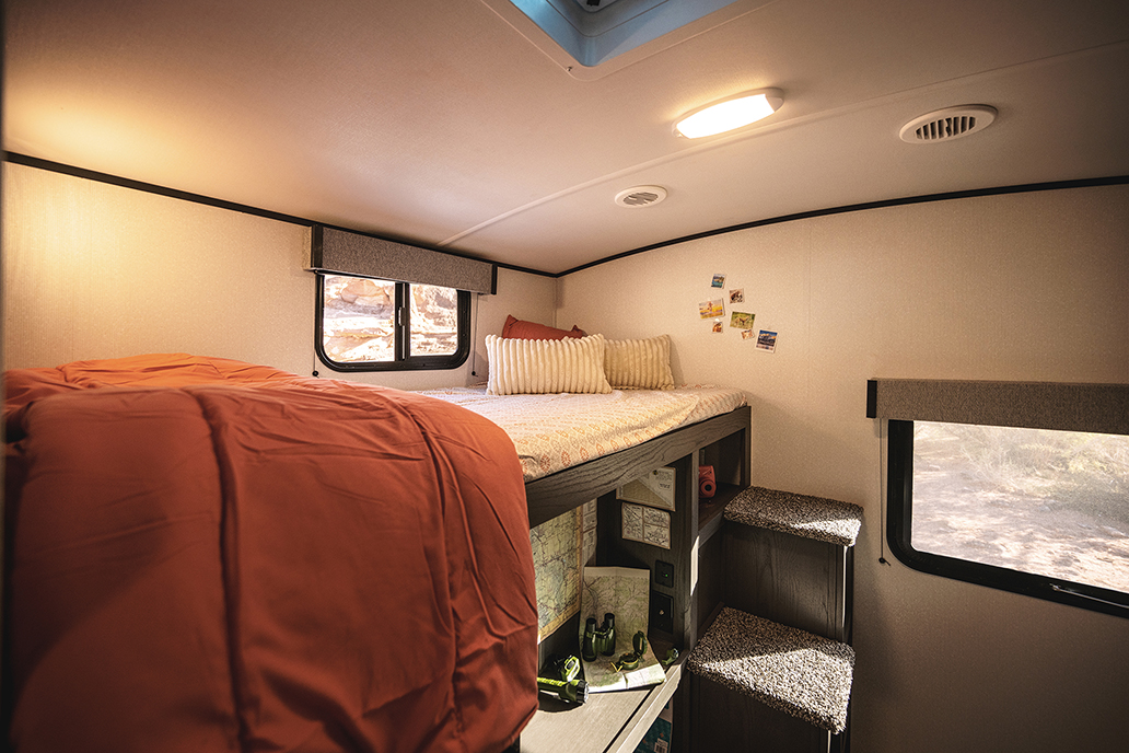 Guide to Maximizing RV Sleeping Arrangements | Cruiser RVs