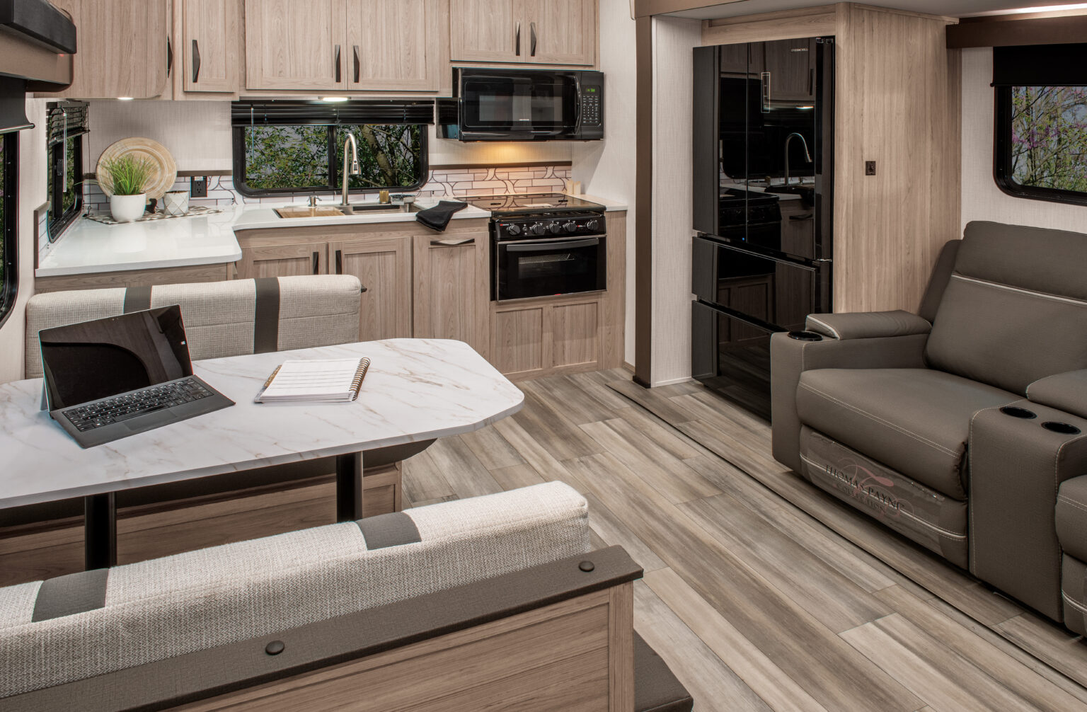 ULTRA LIGHT TRAVEL TRAILER MANUFACTURER, CRUISER RV, INTRODUCES IT'S ...